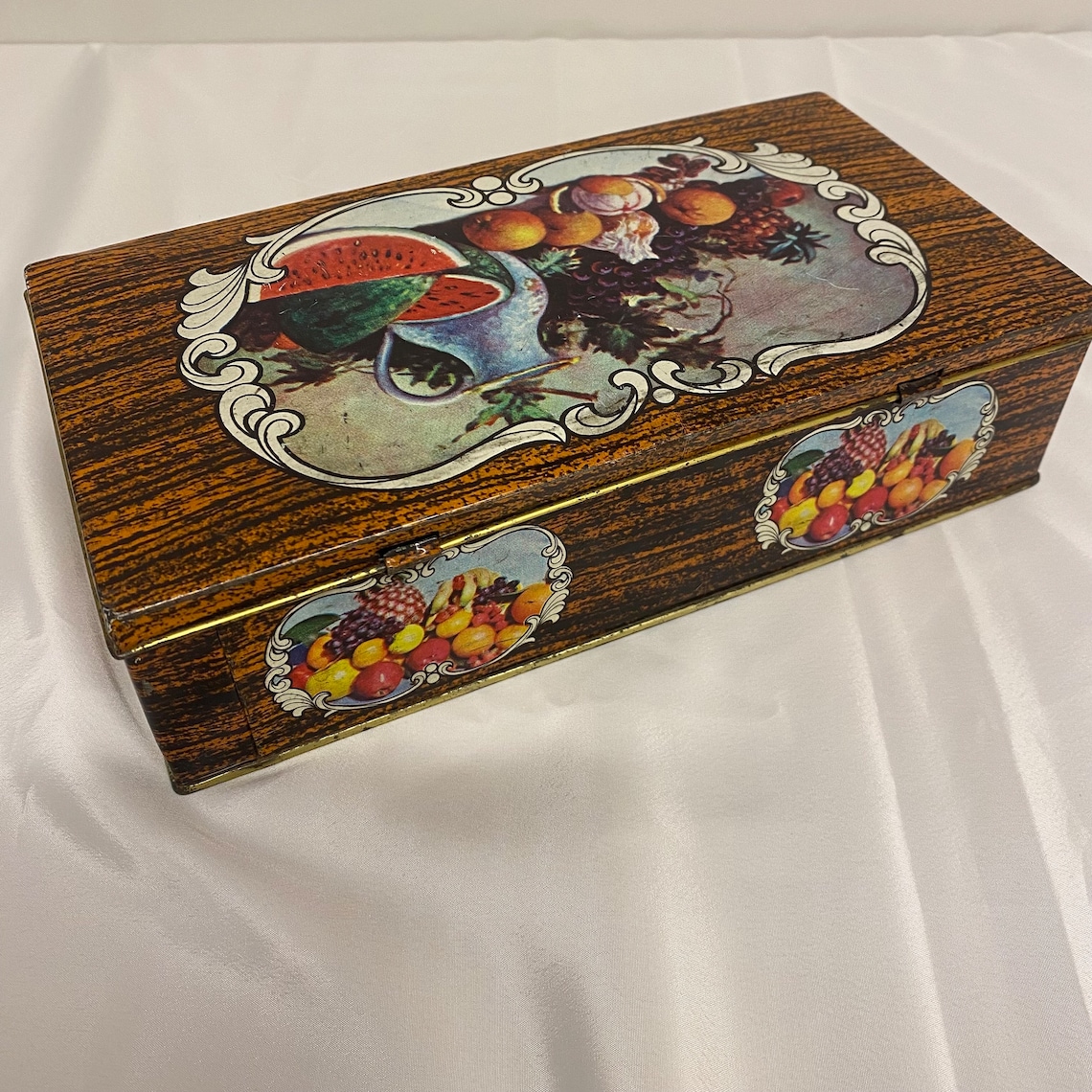 1970s Vintage Tin Floral Storage Box / Biscuit Box / Trinket Box - Etsy