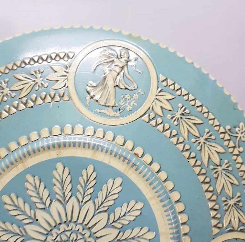 1970s Vintage Tin Storage Box / Biscuit Box / Trinket Box - Etsy