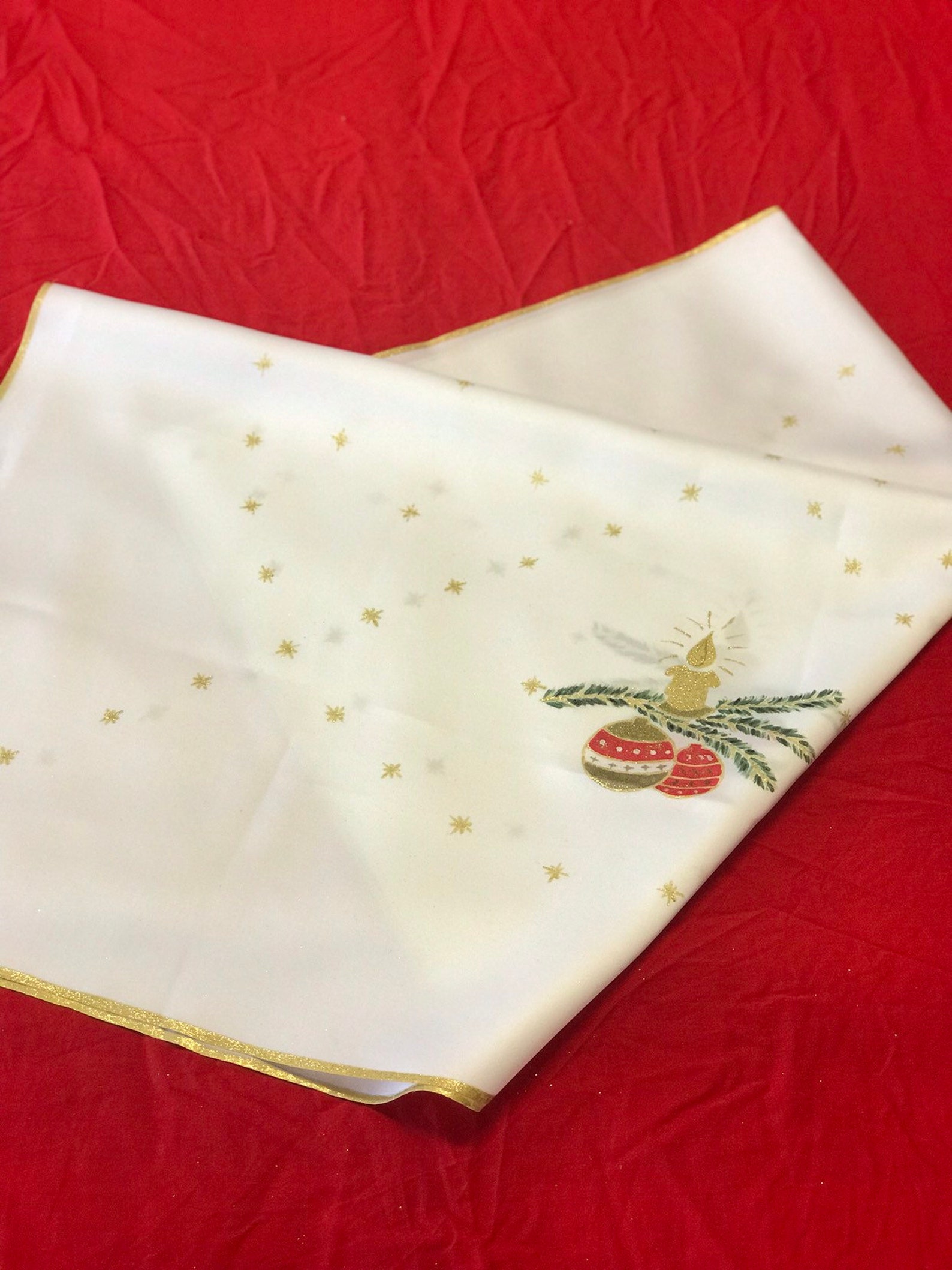 Vintage Satin Tablecloth / 1980s Vintage Table Topper / Hand Painted ...