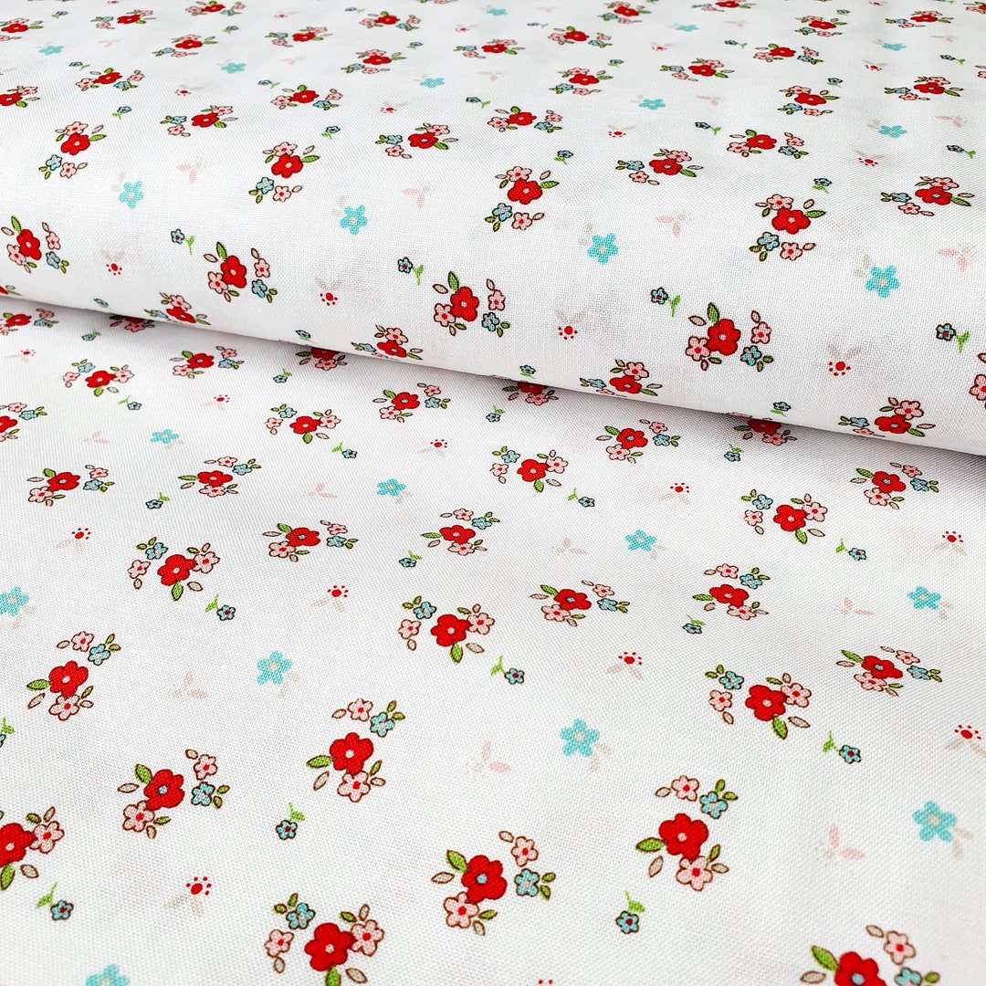 43 Cm Cotton Scattered Flowers Lillte Red Riding Hood Riley Blake - Etsy