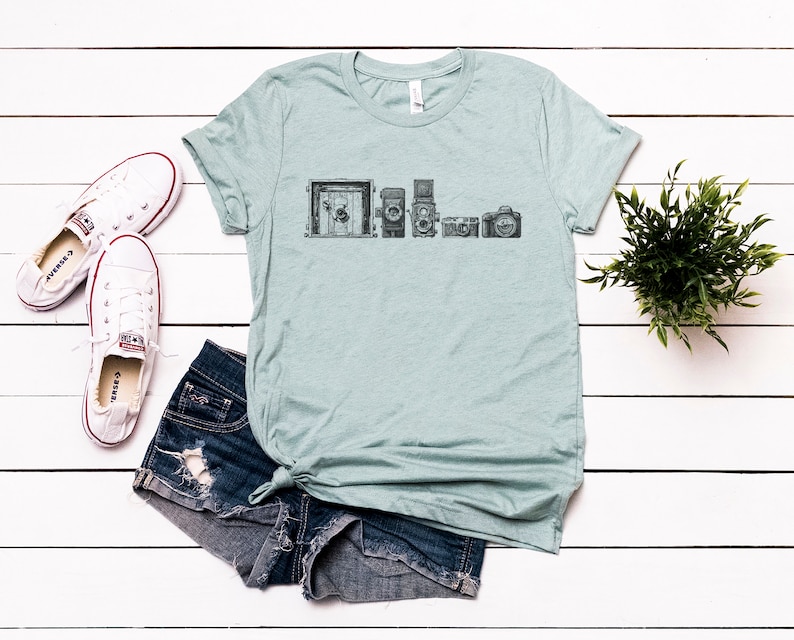 Vintage Camera Evolution T-shirt - Photography Hobbyist Tee - Etsy Canada