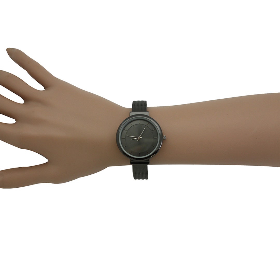 NIMI Shiny Face Textured Bangle Watch - Etsy