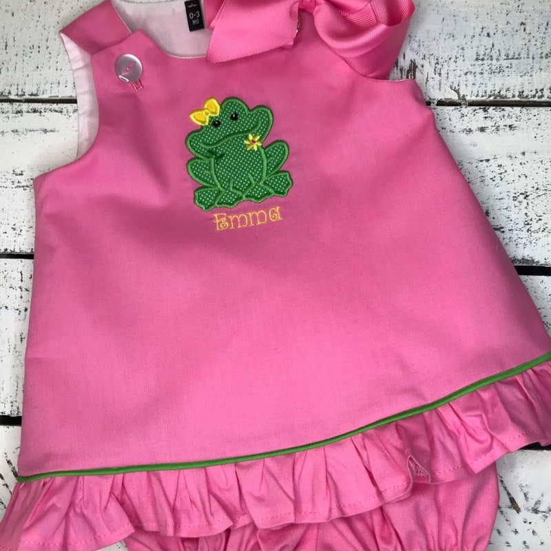 Girl Frog - Etsy
