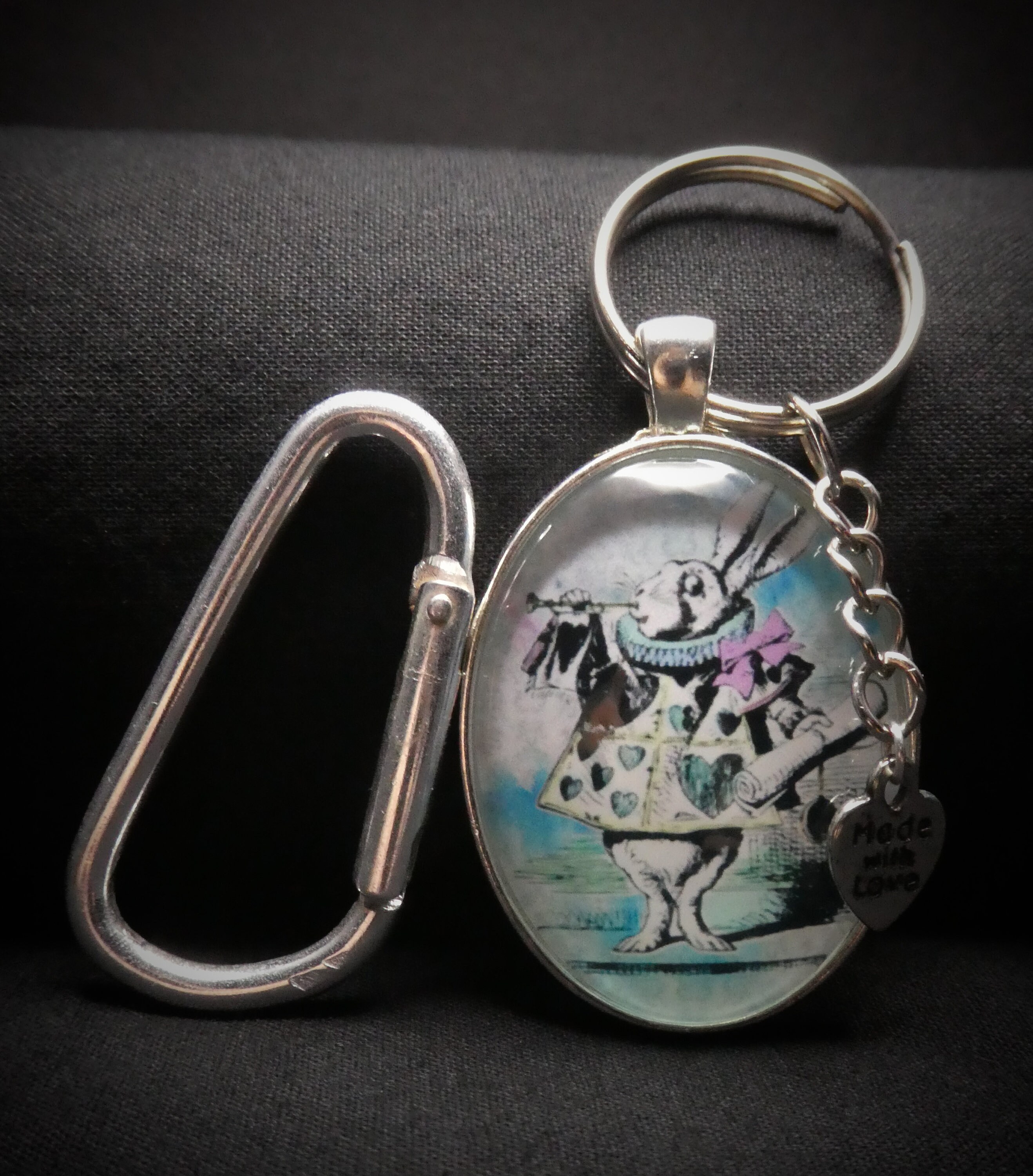 Alice in Wonderland Pendant/keychain - Etsy