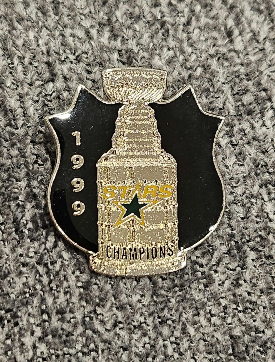 Vintage Dallas Stars 1999 Stanley Cup Pin - Etsy