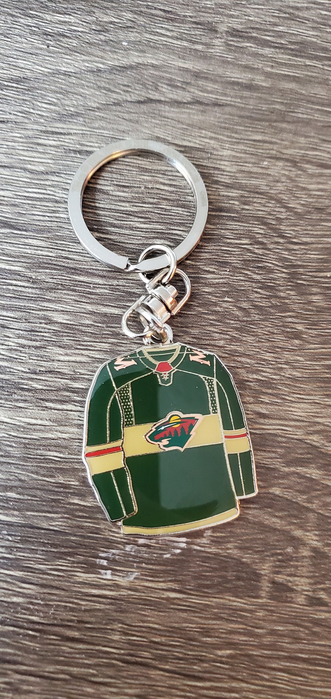 Vintage Reversible Minnesota Wild Keychain - Etsy