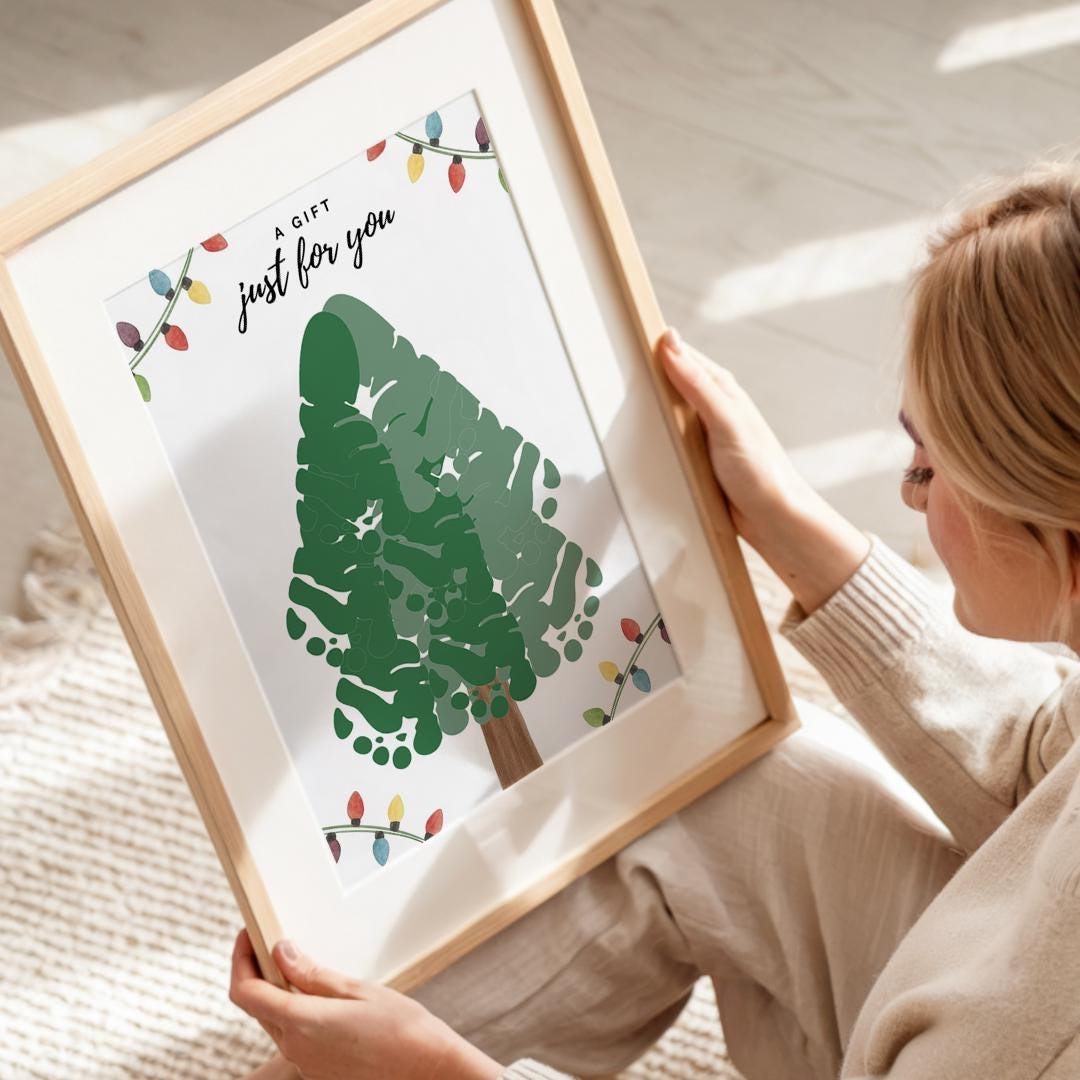 Handprint Christmas Tree Kids Craft - Festive Holiday Keepsake, Toddler ...