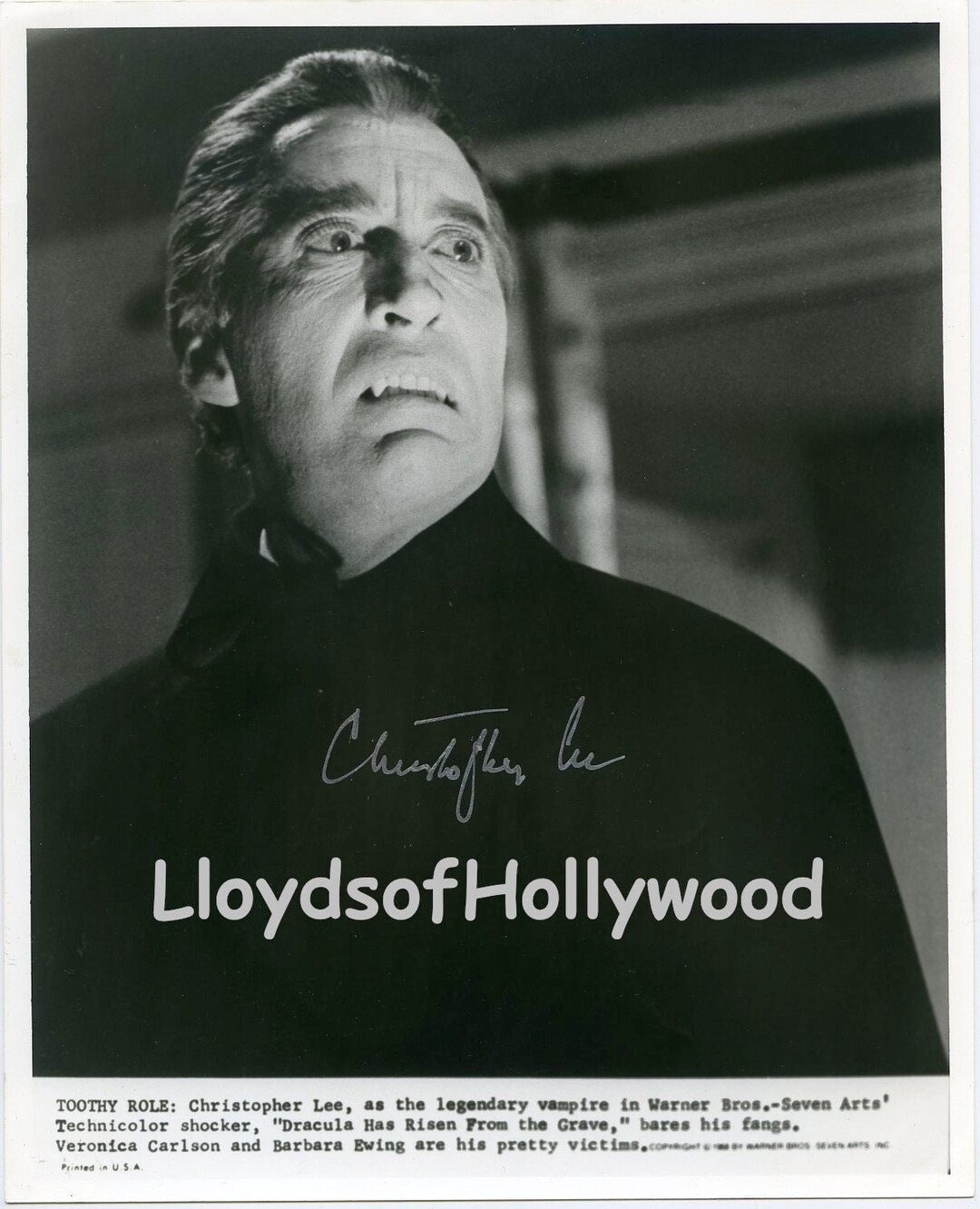 Christopher Lee English Actor Plays Count Dracula Has Risen From the ...