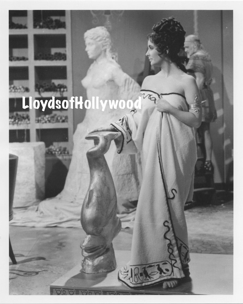 Elizabeth Taylor Cleopatra Her Nude Statue On Set Test Photograph 1962