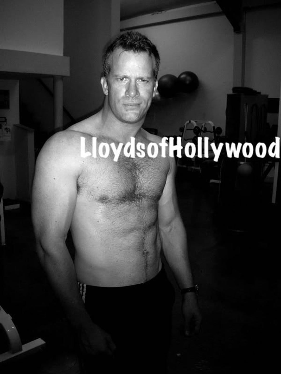 Thomas Jane Rugged Hollywood Super Star Gym Workout Hairy Chest ...