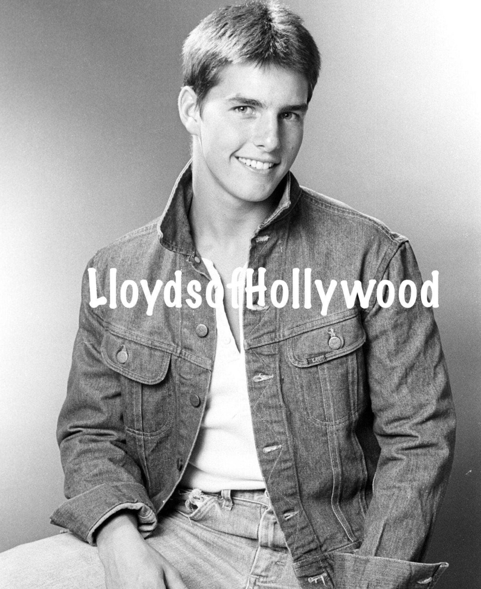 Tom Cruse Handsome Hollywood Actor Wearing Unbuttoned Denim Jacket and ...