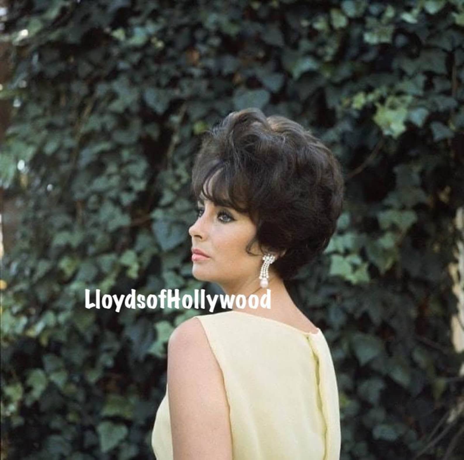 Elizabeth Taylor Hollywood Star Violet Eyes Yellow Dress Diamond Pearl ...