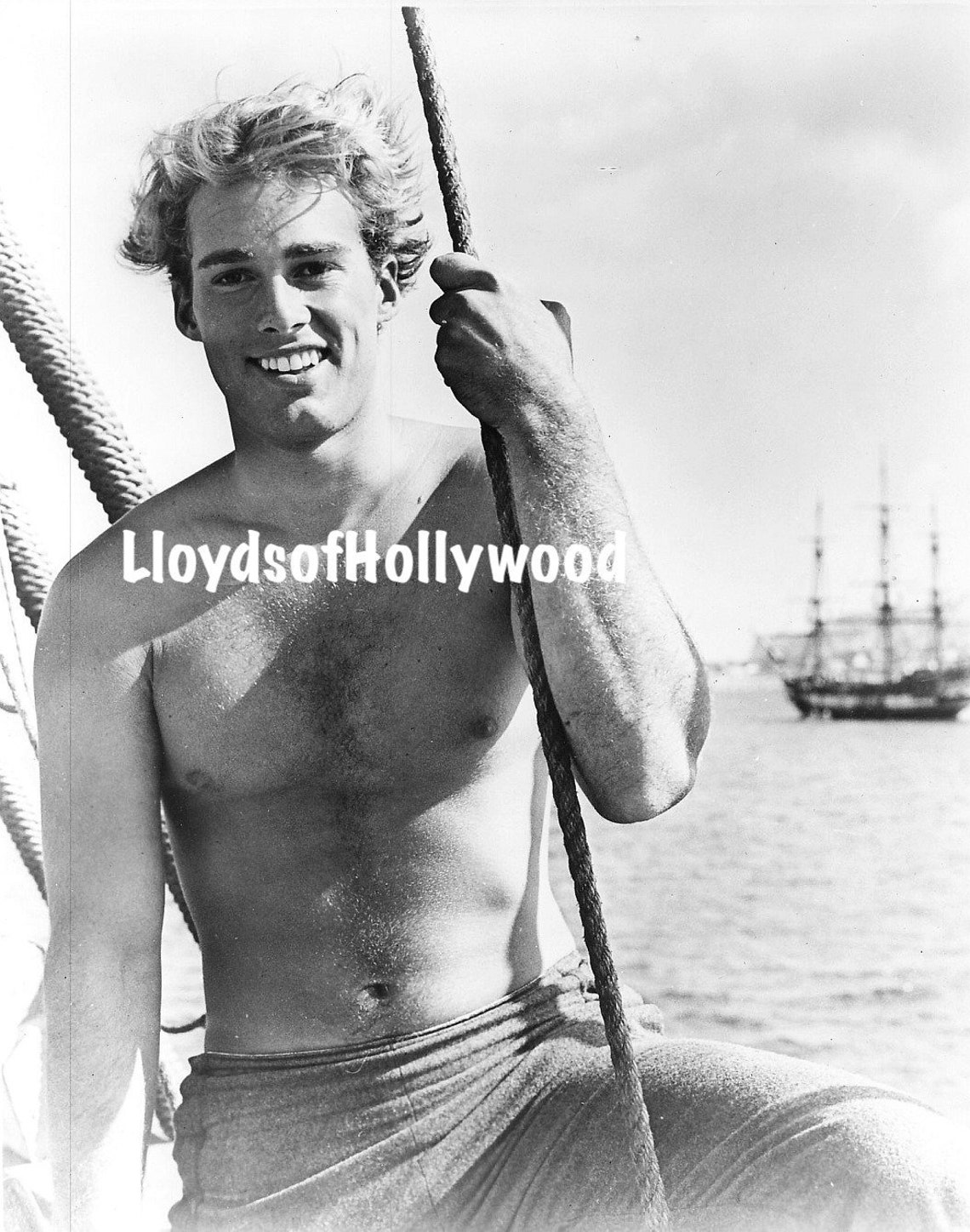 Sean Flynn Son of Errol Flynn Handsome Actor Hollywood Star Son of ...