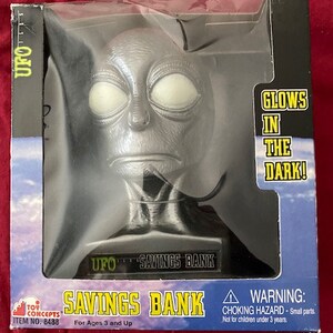 UFO X Files Gray Alien Head Plastic Extra Terrestrial Coin Savings Bank ...