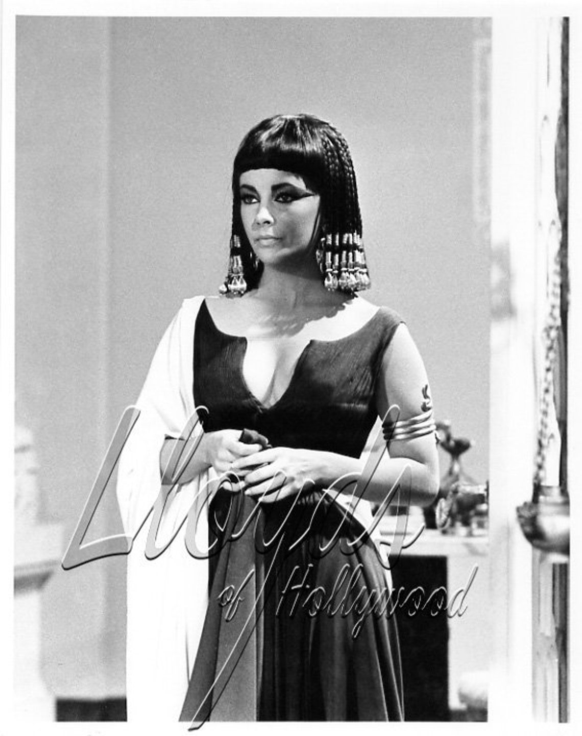 Elizabeth Taylor Cleopatra on Set Candid Photograph 1963 - Etsy