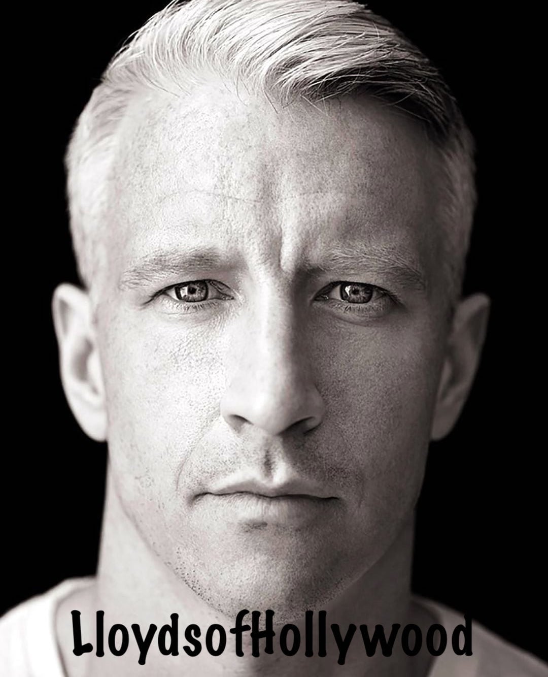 Anderson Cooper Handsome Dream Hunk TV News Anchor CNN Host Close up ...