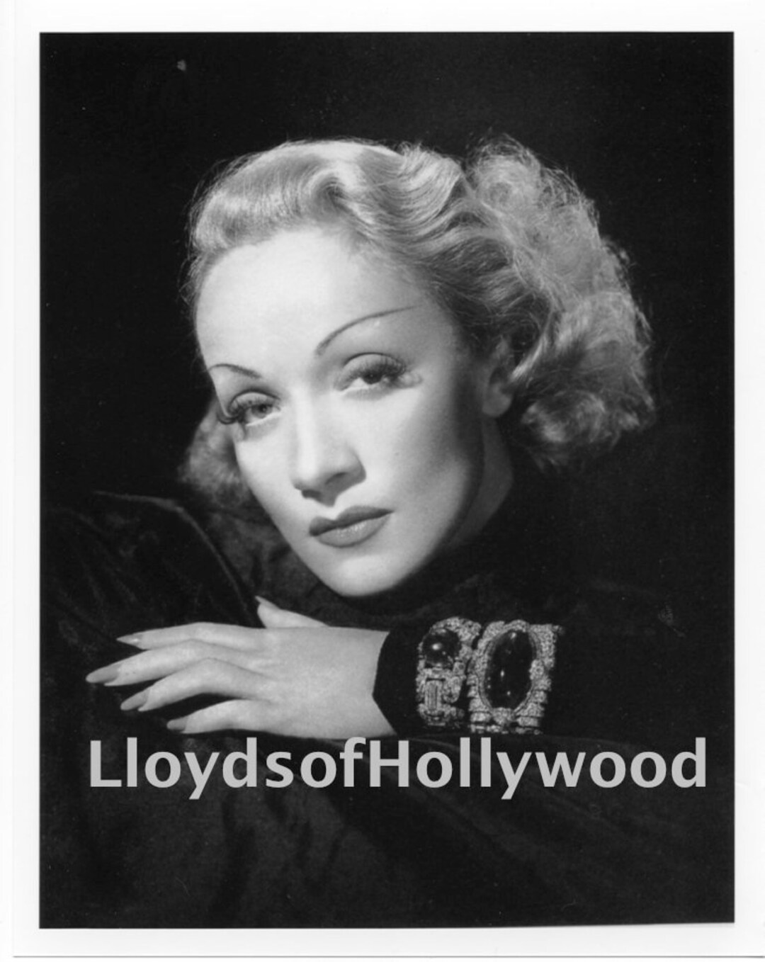 Marlene Dietrich Hollywood Glamour Wearing Her Famous Bracelets ...