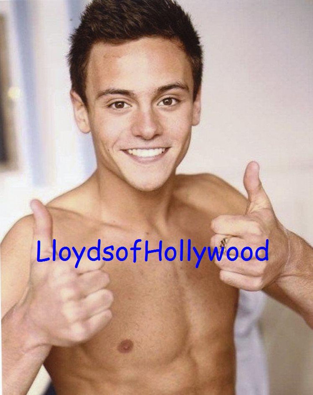 Tom Daley Handsome British Olympic Diver Two Thumbs up Photograph 2012 ...