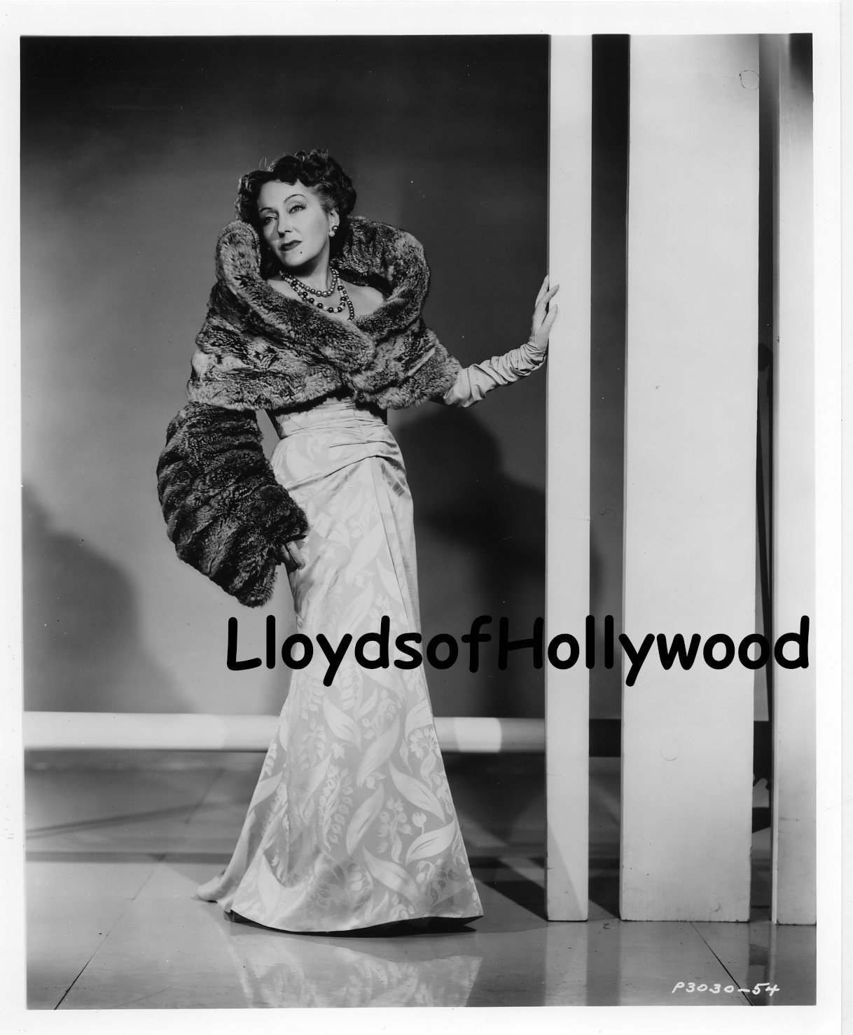 Gloria Swanson as Norma Desmond Wearing Edith Head Sunset Blvd Wardrobe ...