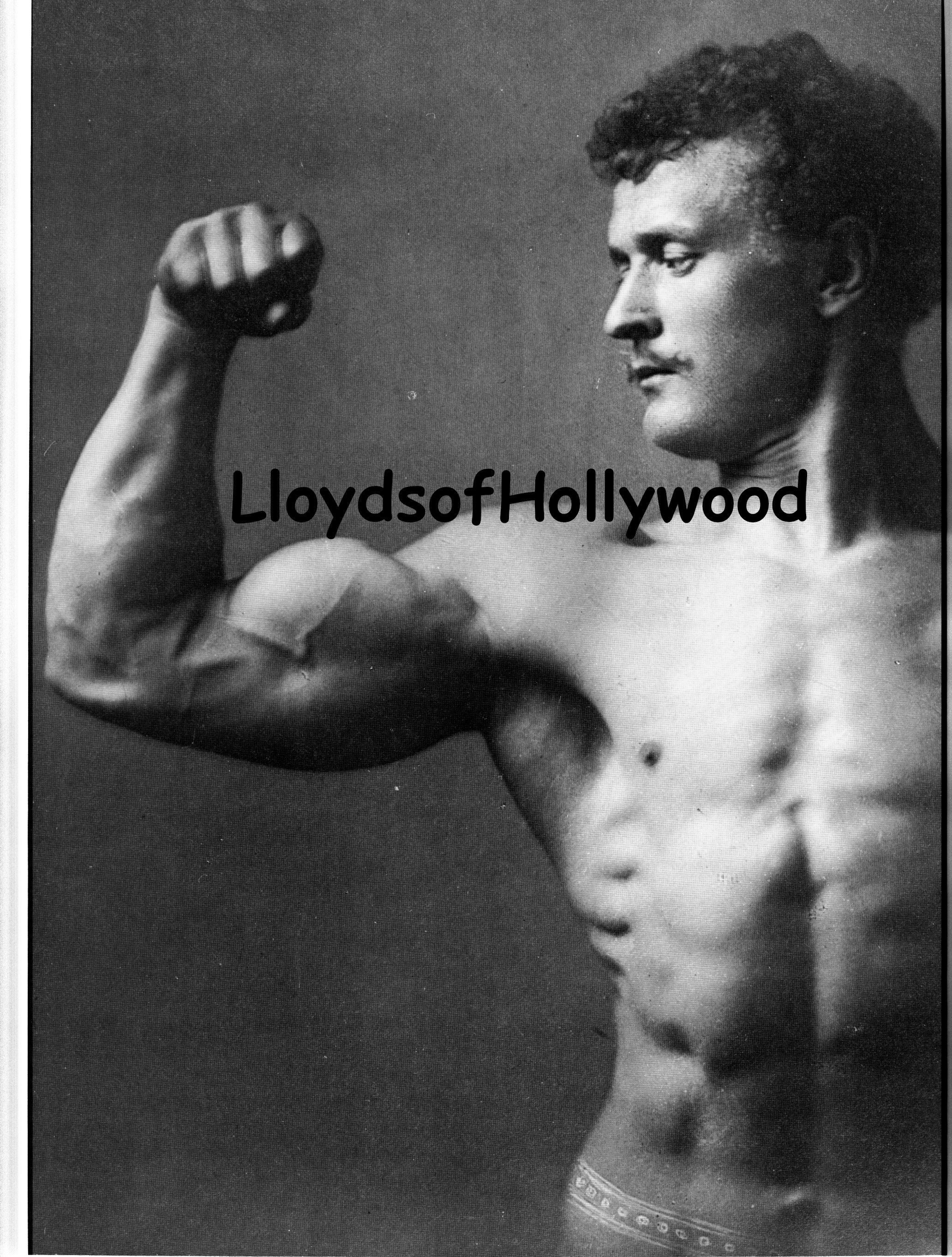 Eugen Sandow Flexing Muscle Physique German Bodybuilder Photograph 1900 ...