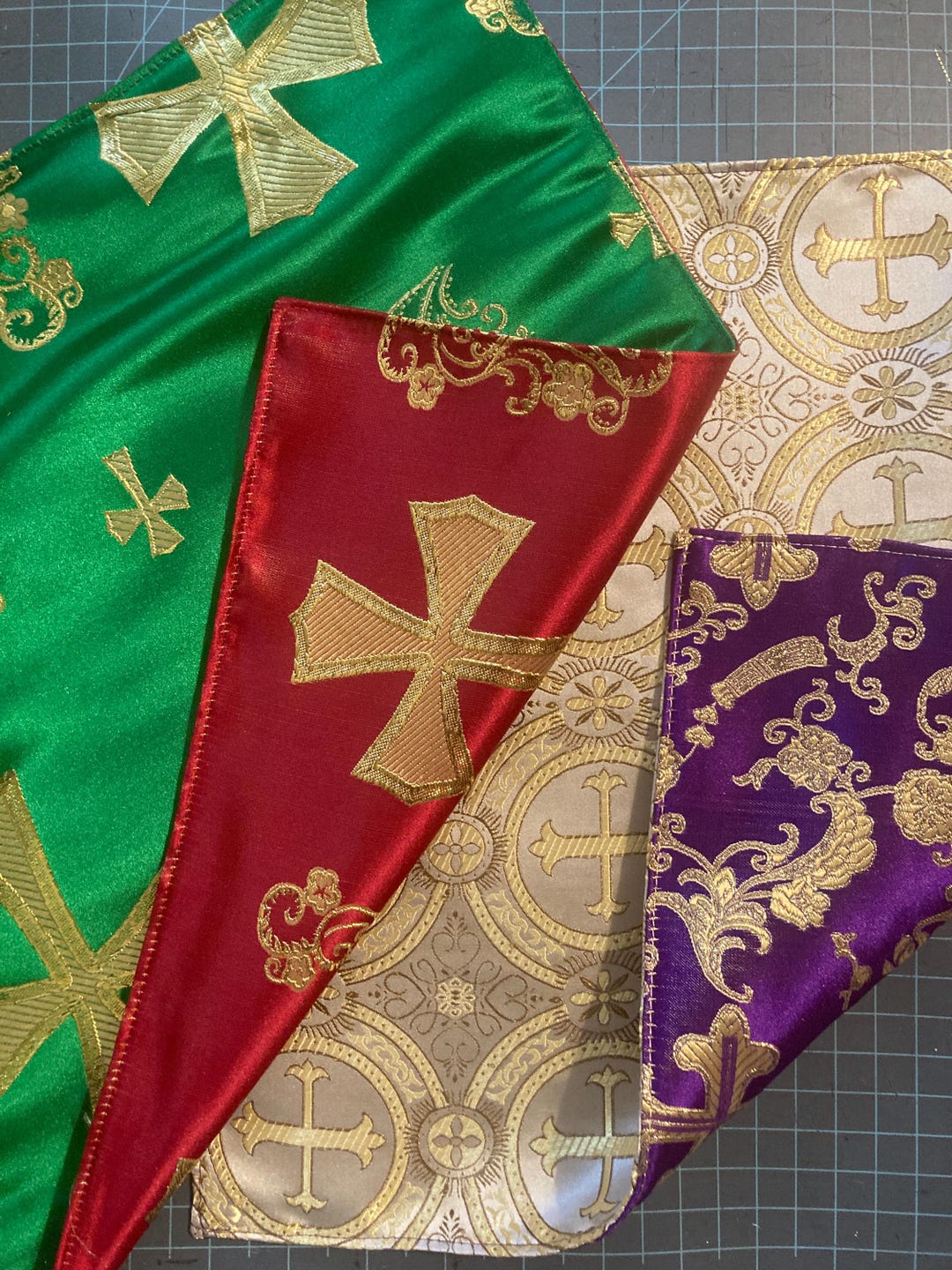 Four 4 Home Altar Cloth Set Catholic Christian Red/white/green/purple ...