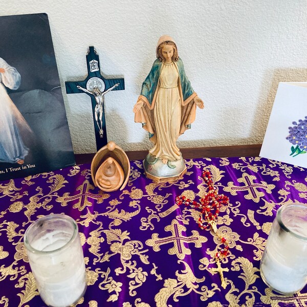 Gold Catholic Altar - Etsy