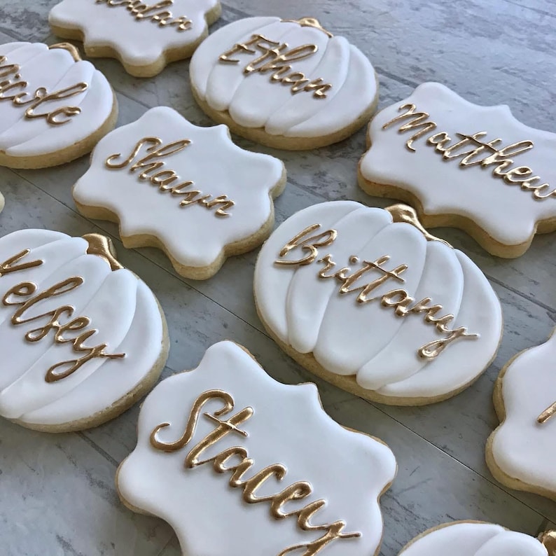 Personalized Floral Name Cookies | Custom Wedding Place Cards ...