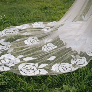 OSCAR Cathedral Embroidery 3D Roses Veil/ Custom Veil/ Cathedral Wedding Veil/ Wedding Veil ...