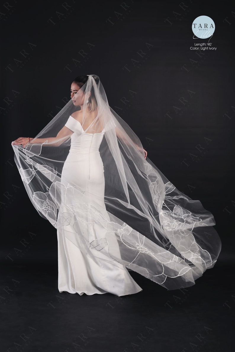 LILLY /chapel Organza Floral Veil/ Custom Veil/ Chapel Wedding - Etsy