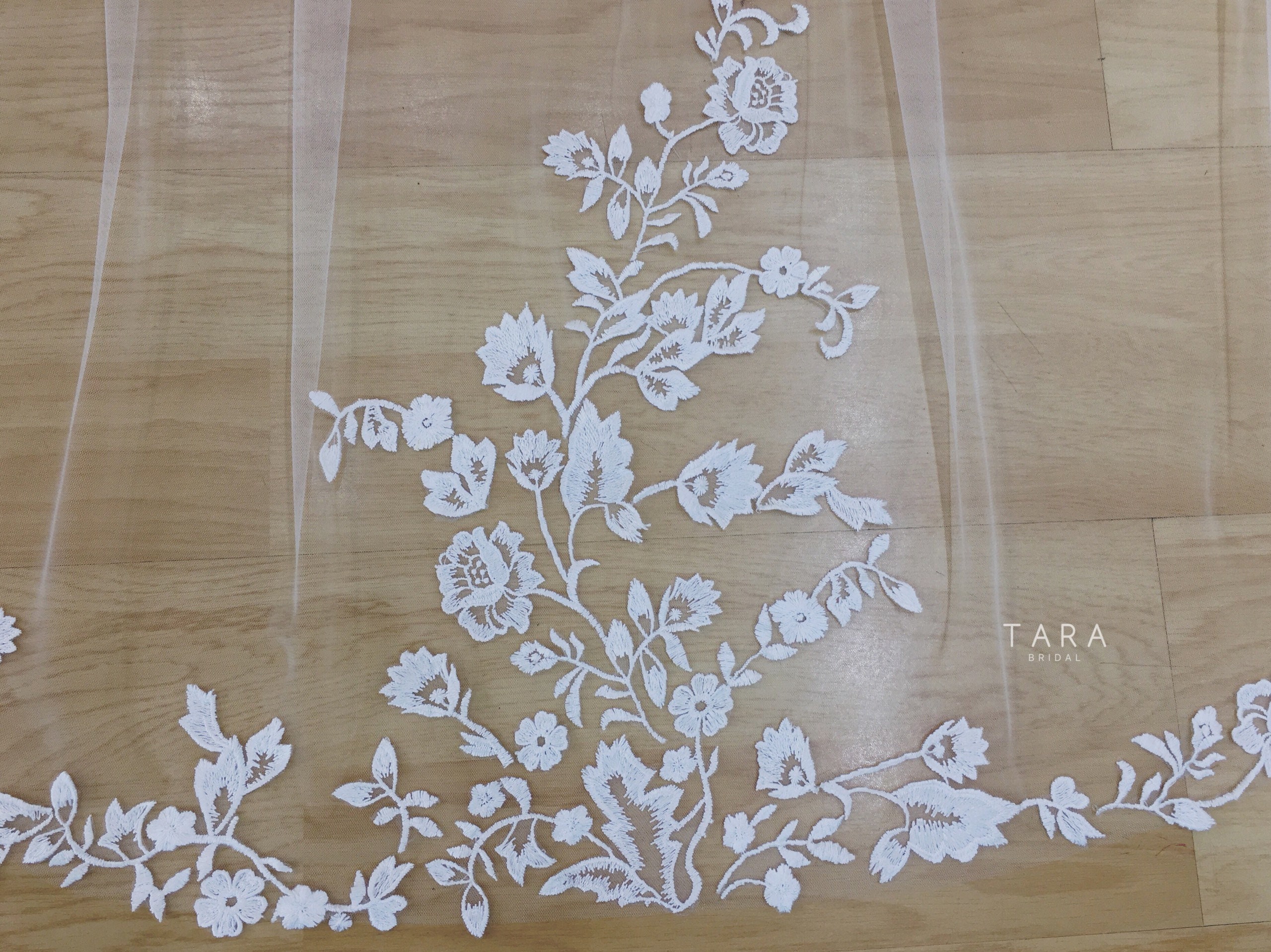 LUCY Ta.v.003/custom Floral Veil/lace Wedding Veil/one Tier | Etsy