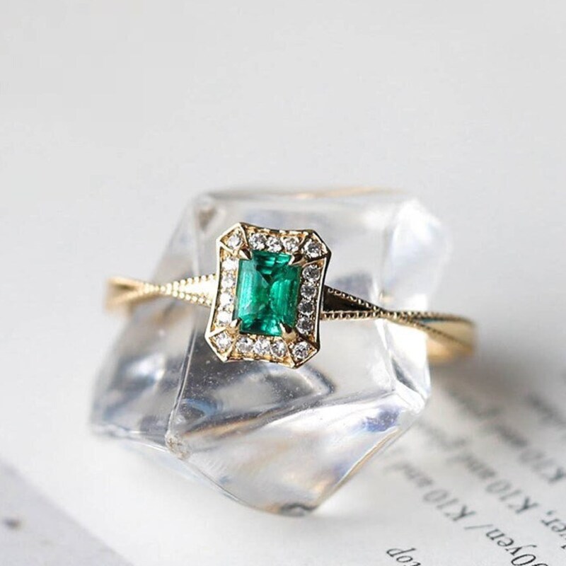 Antique Emerald Ring - Etsy