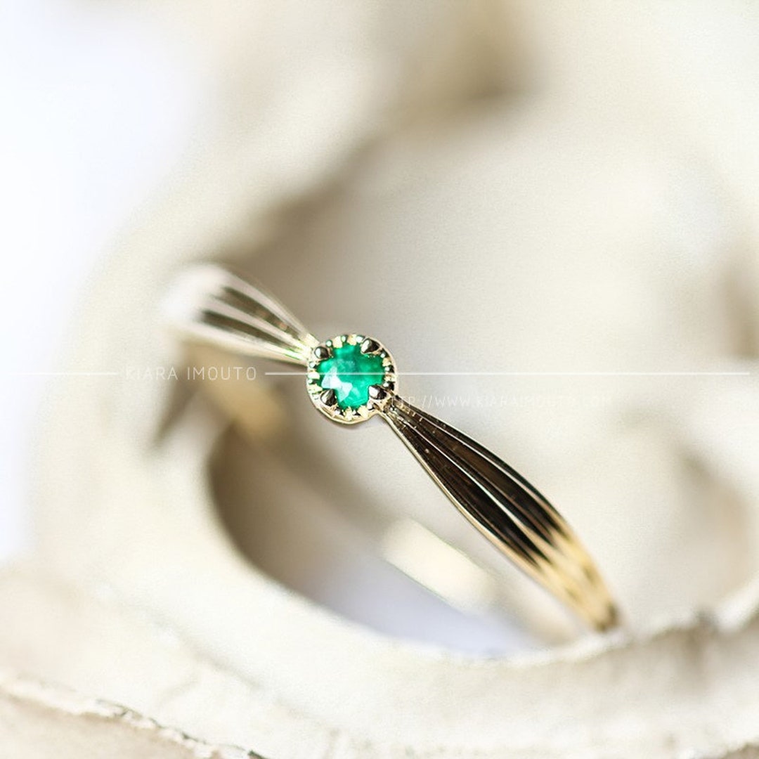 Delicate Emerald Gemstone Engagement Rings, Emerald Antique Ring Gold ...