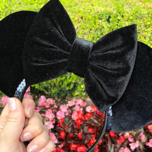 Red Velvet Minnie Mouse Ears - Etsy