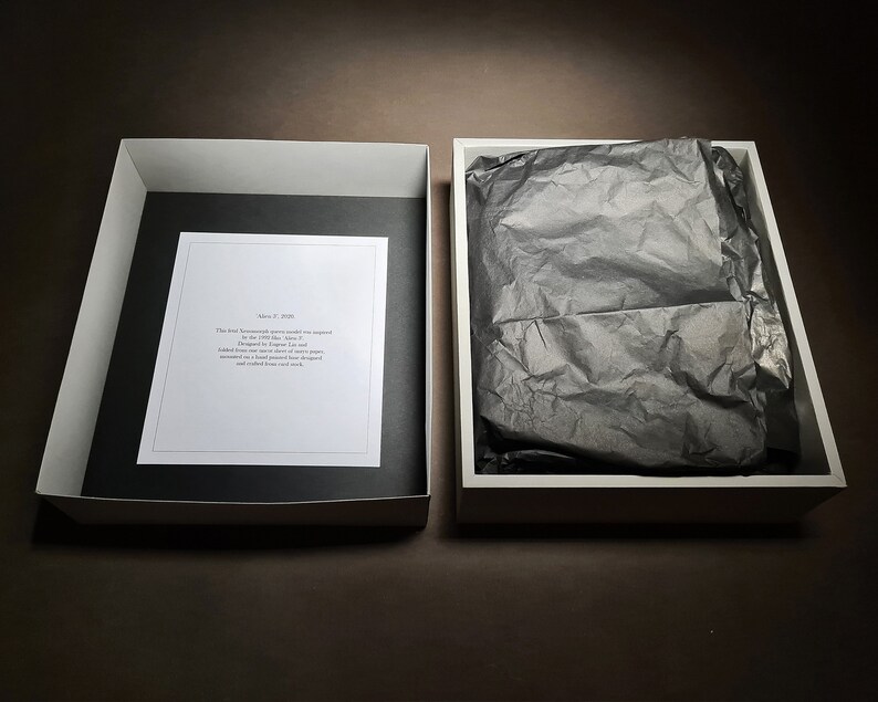 Origami Alien 3 Xenomorph Queen Chest Burster Model in Deluxe Hand ...