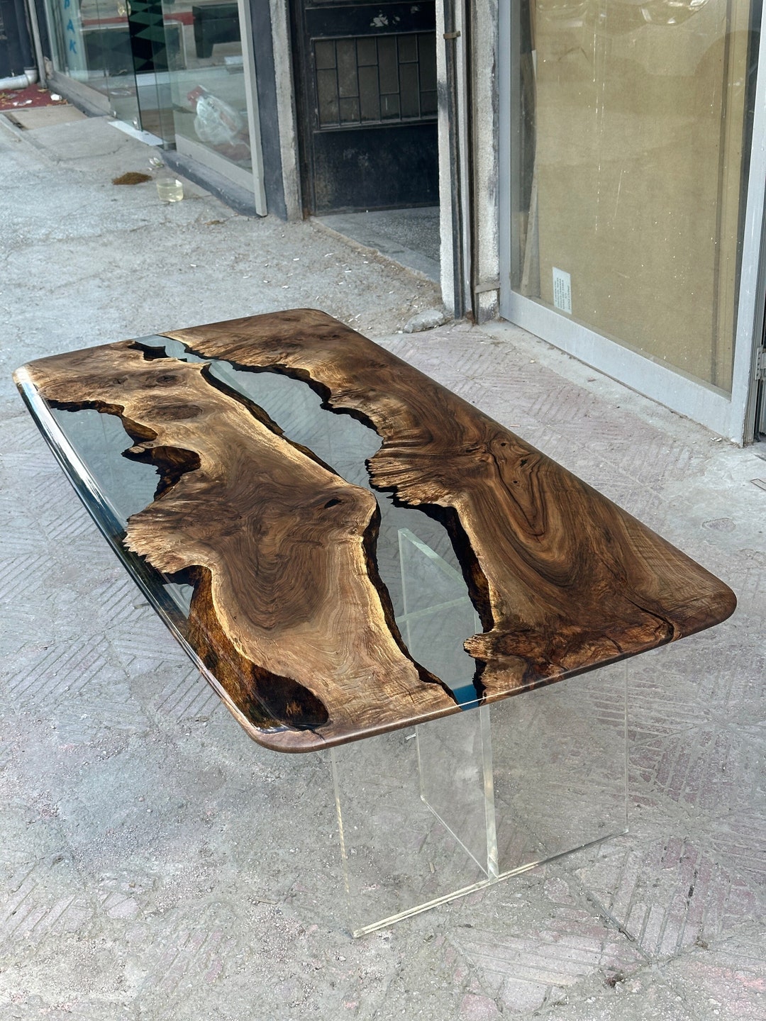 Live Edge Walnut Resin Dinner Table, Epoxy Resin Dining Table, Walnut ...