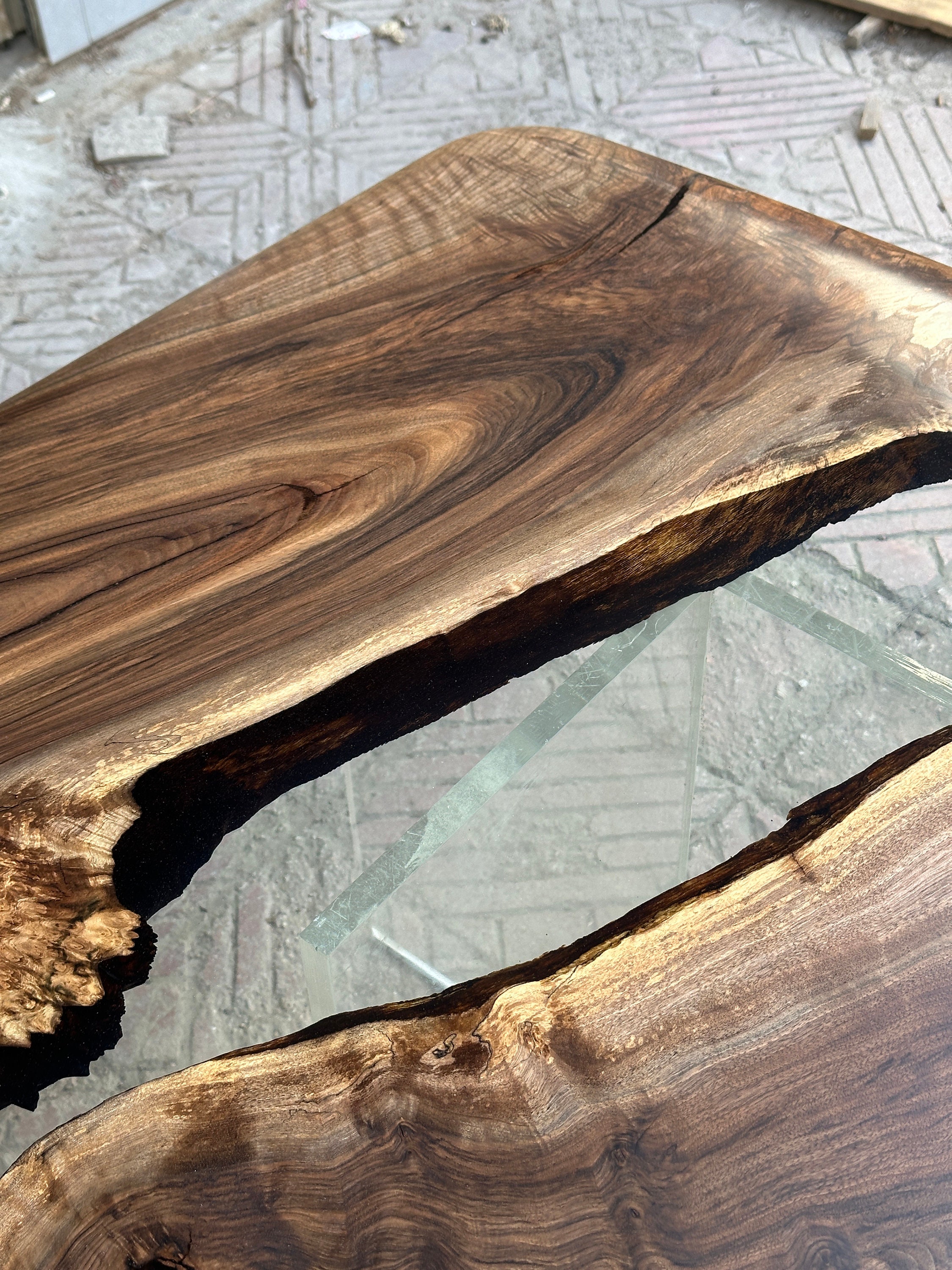 Live Edge Walnut Resin Dinner Table, Epoxy Resin Dining Table, Walnut ...