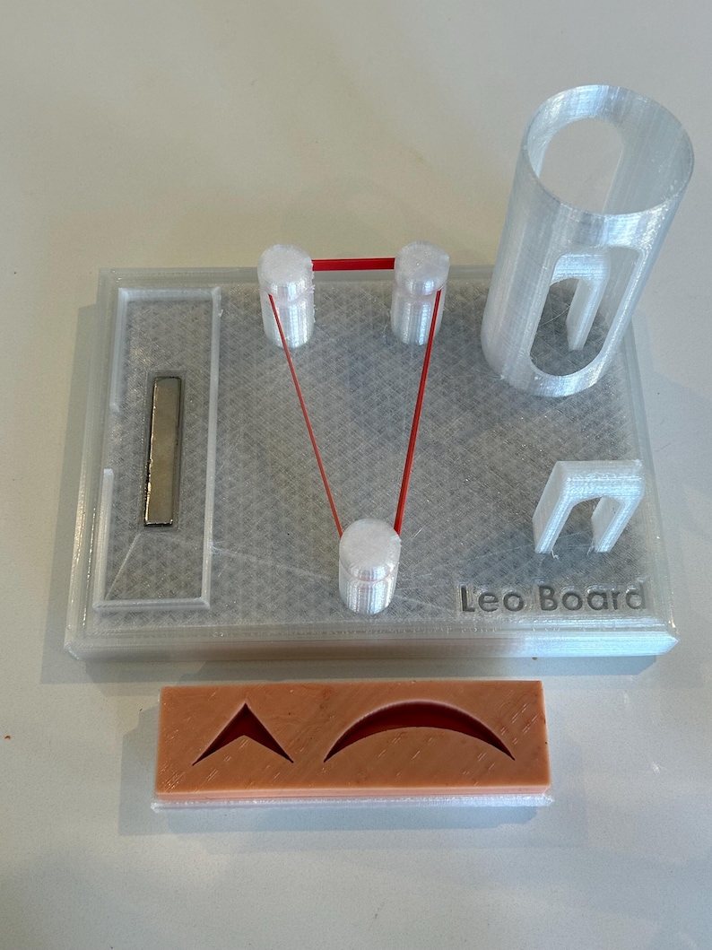 Irregular Laceration Suture Pad (magnetic Attachment) for the Leo Board ...