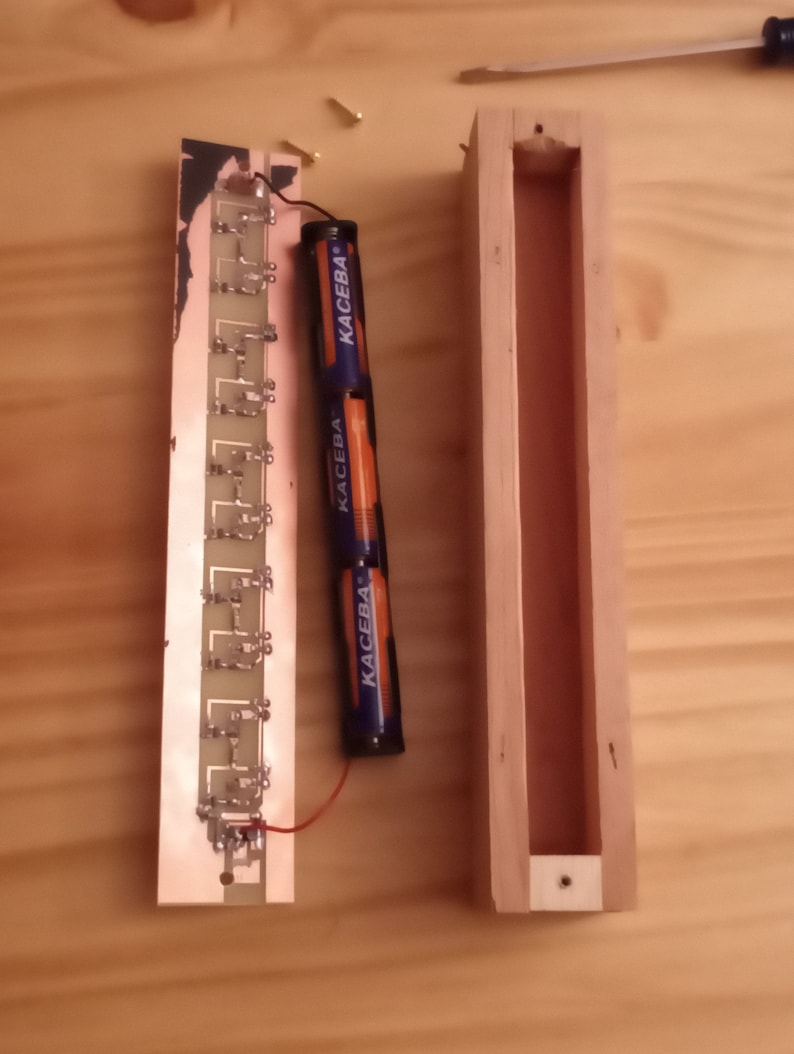 DO NOTHING BOX Random Flashing Leds - Etsy