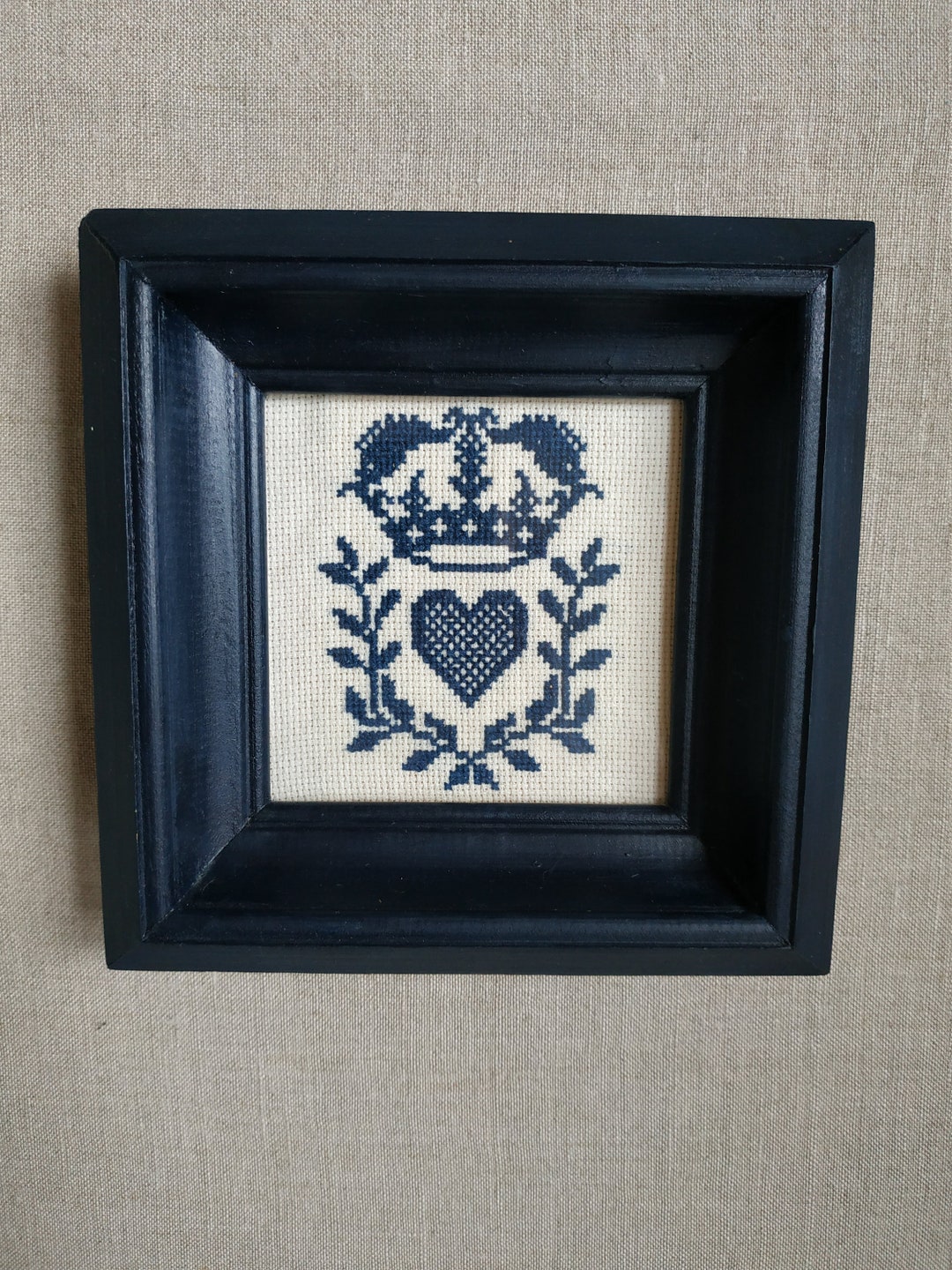 Cross Stitch Embroidery. Crest. Wooden Frame. Wall Hanging. - Etsy