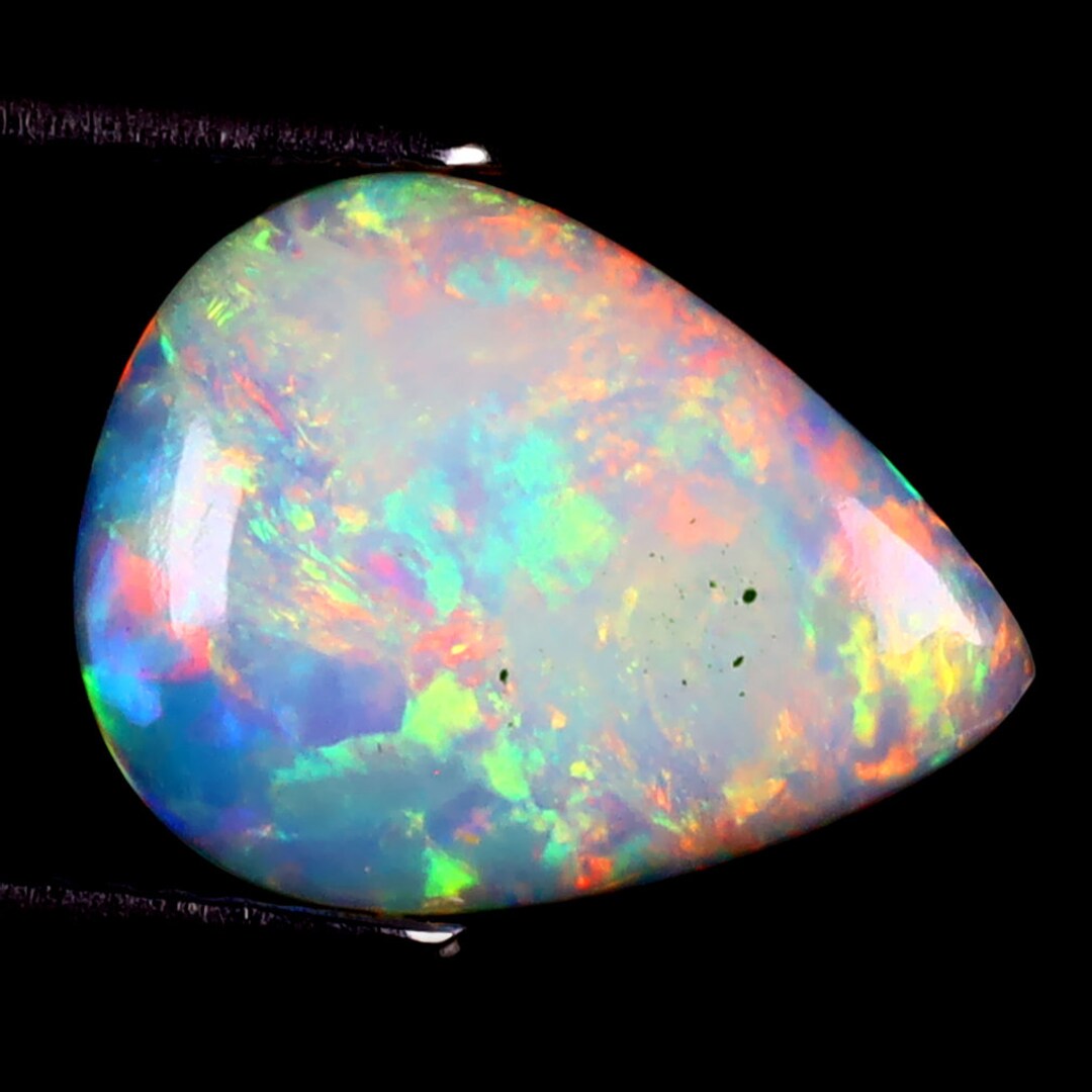 2.12 Ct Eye-popping Triangle Cabochon (13 X 10 Mm) Ethiopian 360 Degree ...