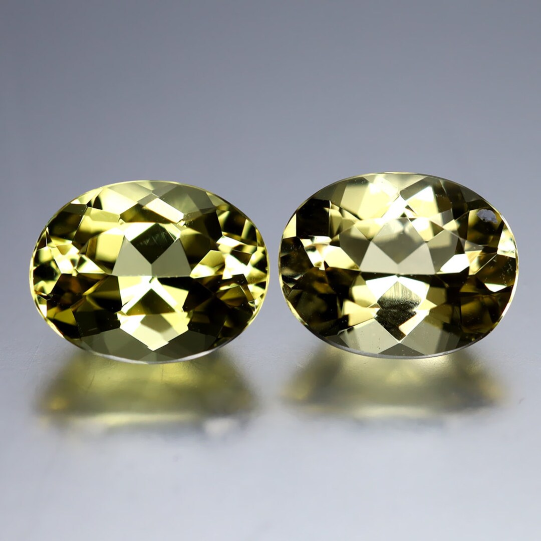 3.56 Ct (2pcs) MATCHING PAIR Mesmerizing Oval Cut (9 X 7 Mm) Brazilian ...