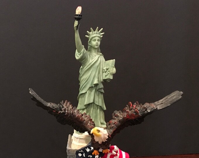 Statue of Liberty & Bald Eagle American Flag Statuette - Etsy