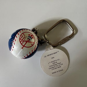 MLB Baseball Keychain New York Yankees & New York Mets Genuine MLB ...