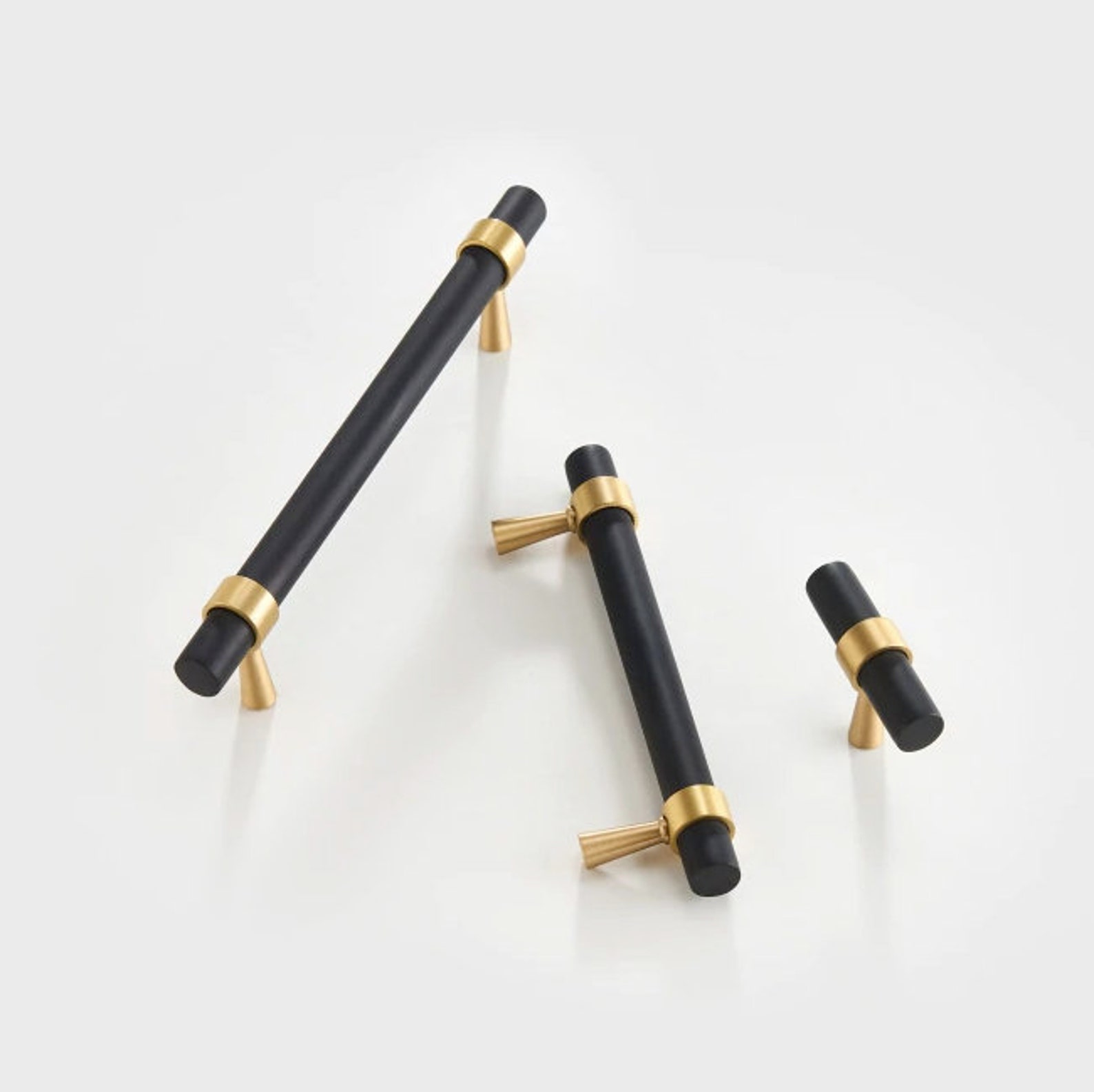 Vemdalen // Black and Gold Solid Brass Round Bar Handle Pulls - Etsy