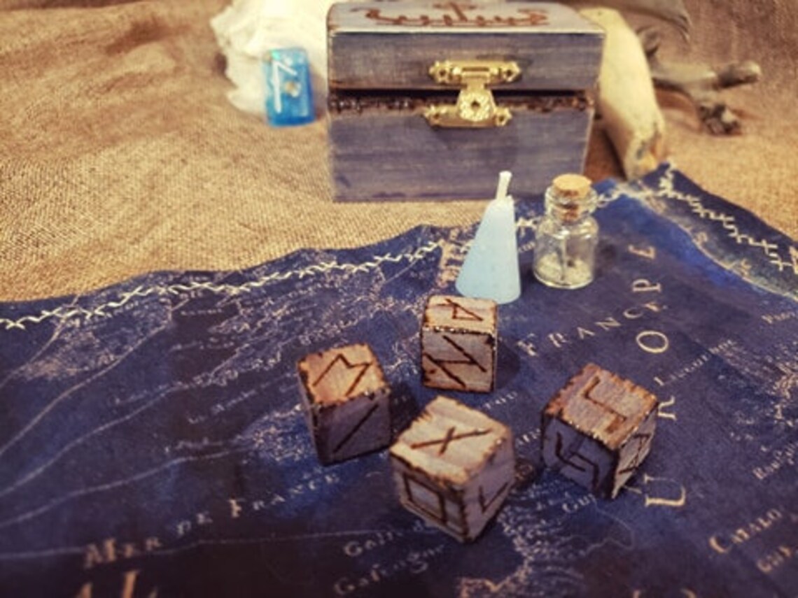 Mini Travel Rune Kit | Etsy