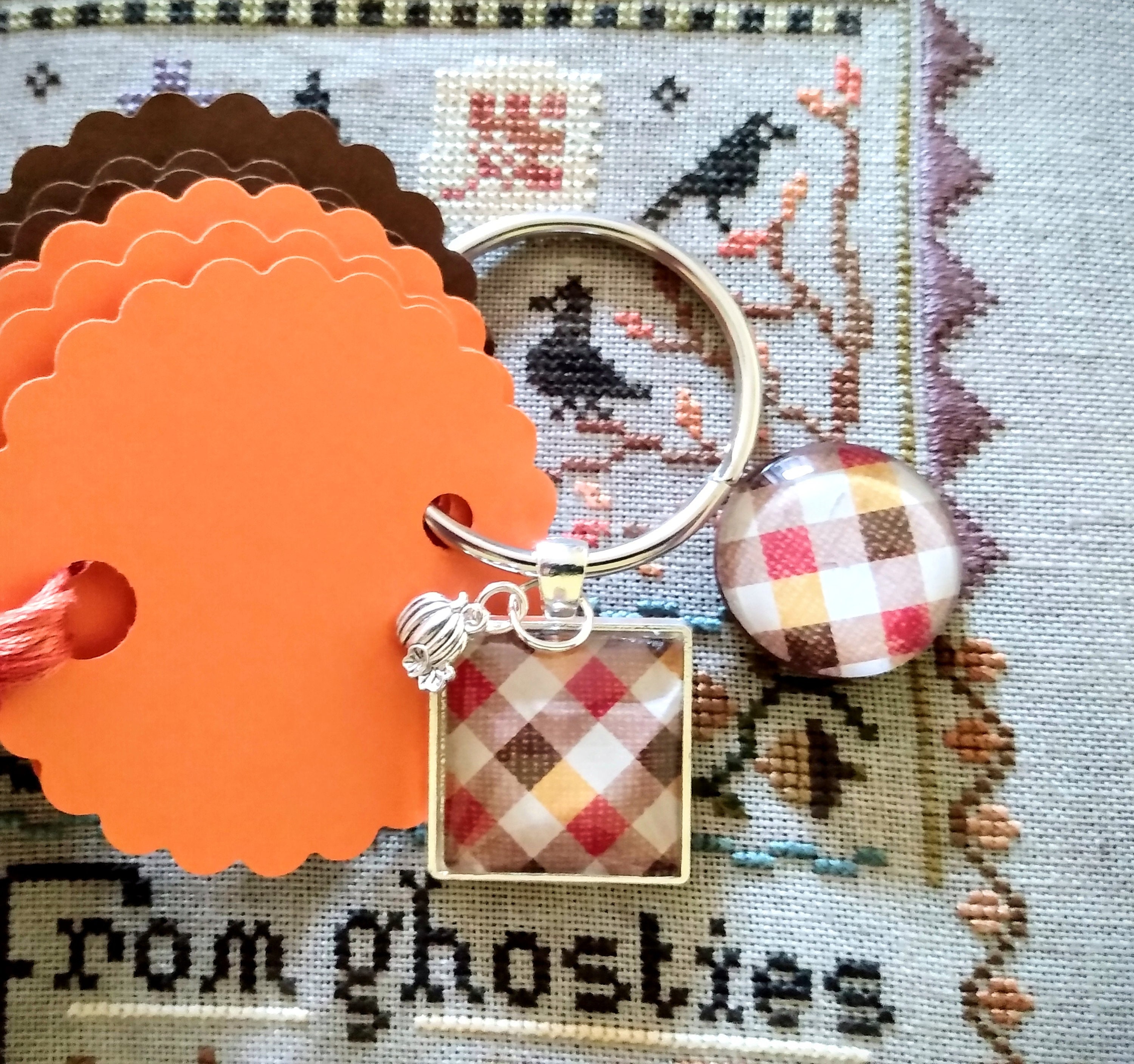 Fall Thread Keep/thread Drop Matching Needleminder/needle - Etsy