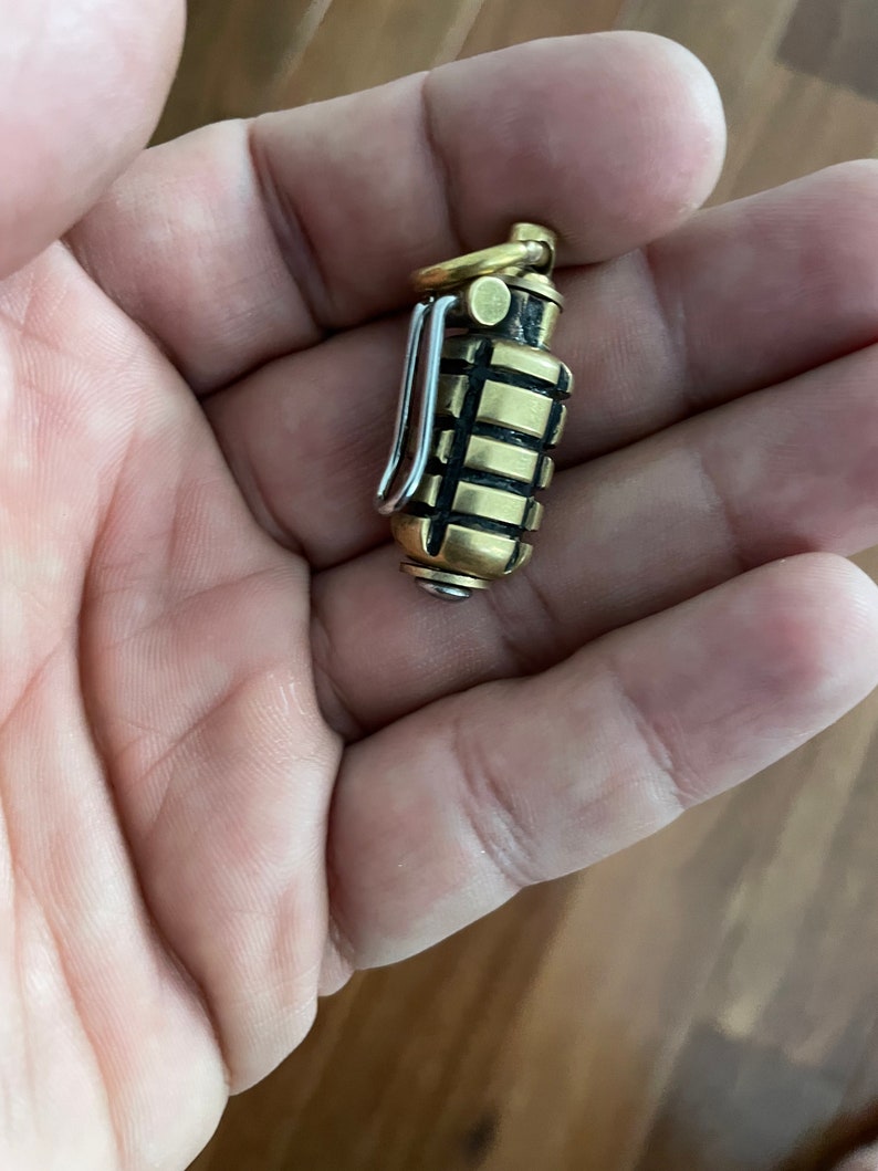 KYLINK EDC Pocket Keychain Bead Rocket Bomb Rotating Pendant | Etsy