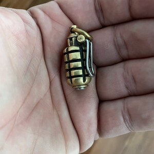 KYLINK EDC Pocket Keychain Bead Rocket Bomb, Rotating Pendant Rare Car ...