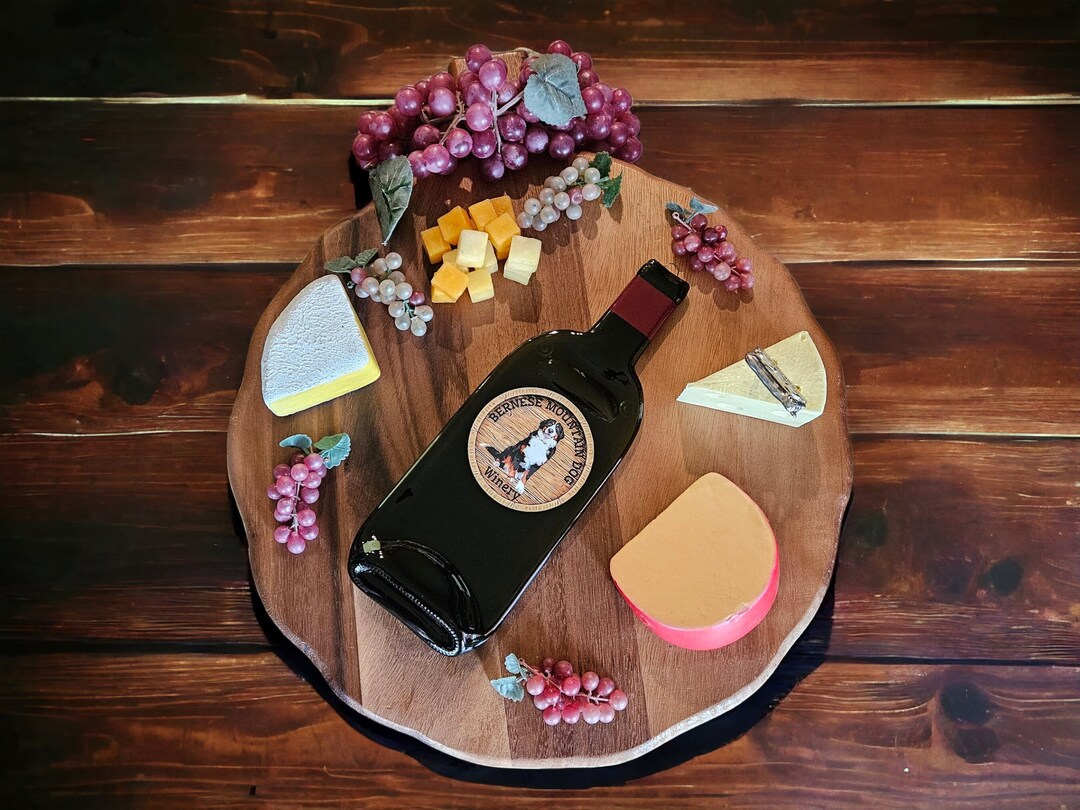 Bernese Mountain Dog Winery - Dog - Flattened Wine Bottle Cheese Tray ...