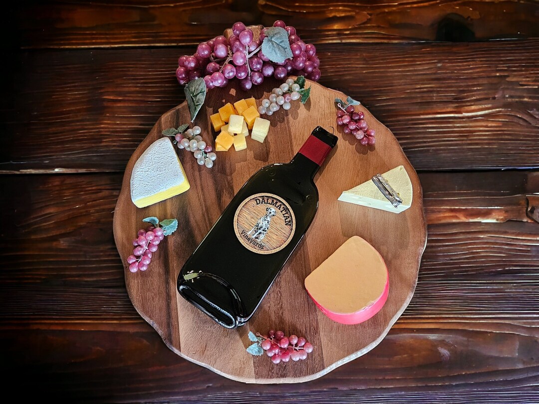 Dalmatian Vineyards - Dog - Flattened Wine Bottle Cheese Tray/spoon ...